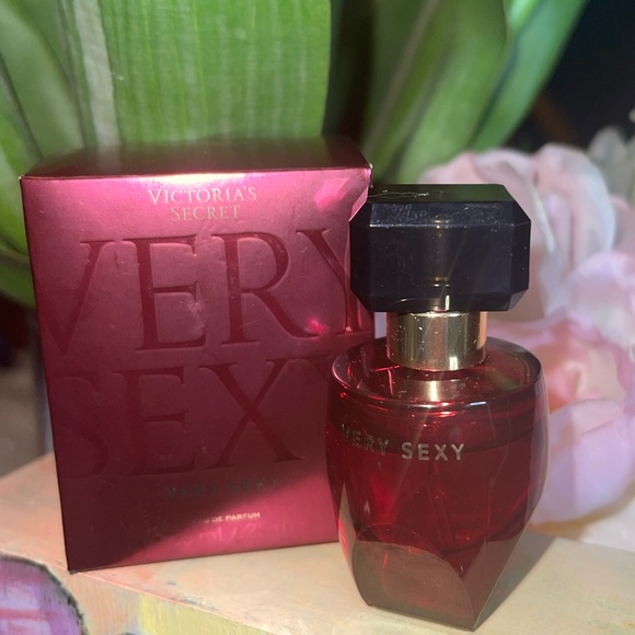 Victorias Secret Other Very Sexy Perfume Victorias Secret 25 Oz